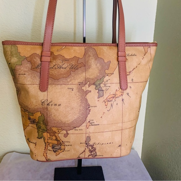 Alviero Martini | Bags | Alviero Martini Tan And Brown Map Print Tote ...